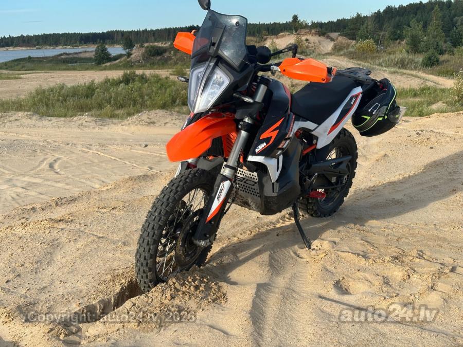 KTM 890 Adventure R 2021 in Tallinn, with an engine capacity of 0.89 L and mileage of 33 thousand km for 10500 €, photo 3 on AUTOMOTO.COM.LV