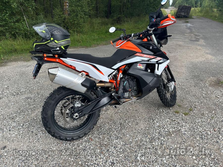 KTM 890 Adventure R 2021 in Tallinn, with an engine capacity of 0.89 L and mileage of 33 thousand km for 10500 €, photo 4 on AUTOMOTO.COM.LV