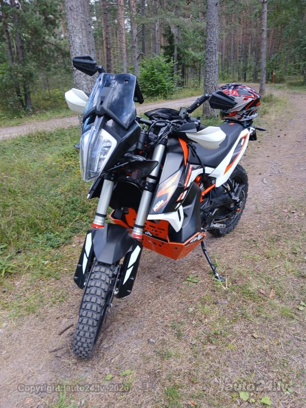 KTM 890 Adventure R 2021 in Tallinn, with an engine capacity of 0.89 L and mileage of 24 thousand km for 8500 €, photo 1 on AUTOMOTO.COM.LV