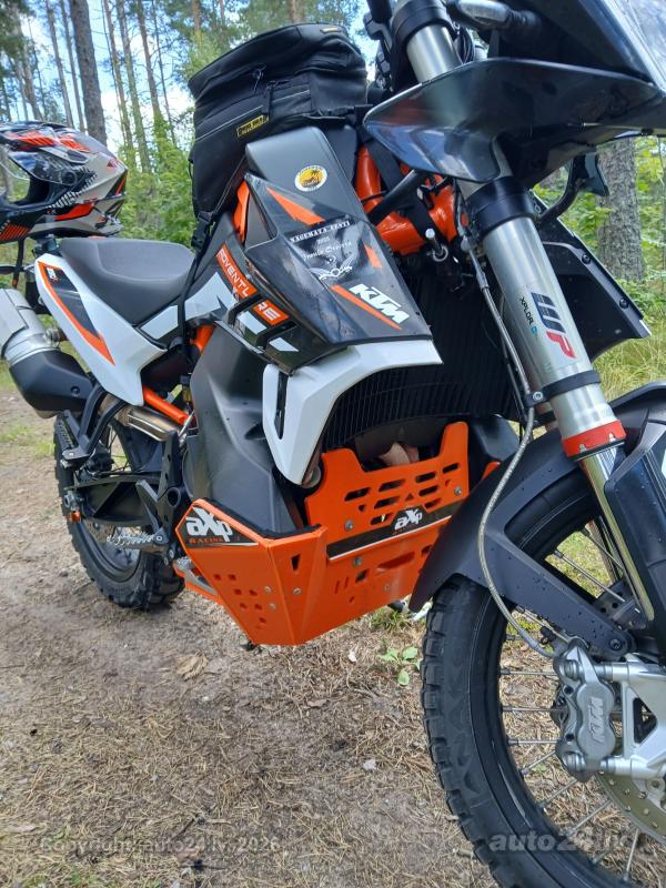 KTM 890 Adventure R 2021 in Tallinn, with an engine capacity of 0.89 L and mileage of 24 thousand km for 8500 €, photo 3 on AUTOMOTO.COM.LV