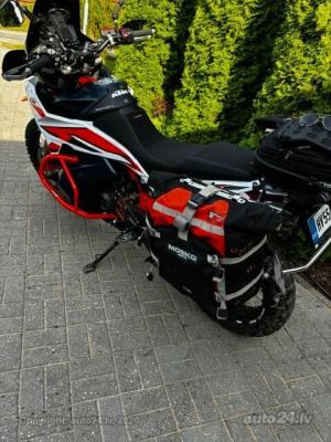 KTM 890 Adventure R 2023 in Tartu, with an engine capacity of 0.89 L and mileage of 11 thousand km for 11900 €, photo 9 on AUTOMOTO.COM.LV