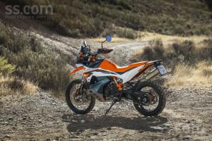 KTM 890 Adventure R 2026 Rīga, ar dzinēja tilpumu 0.89 L un nobraukumu 0 tūkst. km par 14740 €, foto 6 vietnē AUTOMOTO.COM.LV