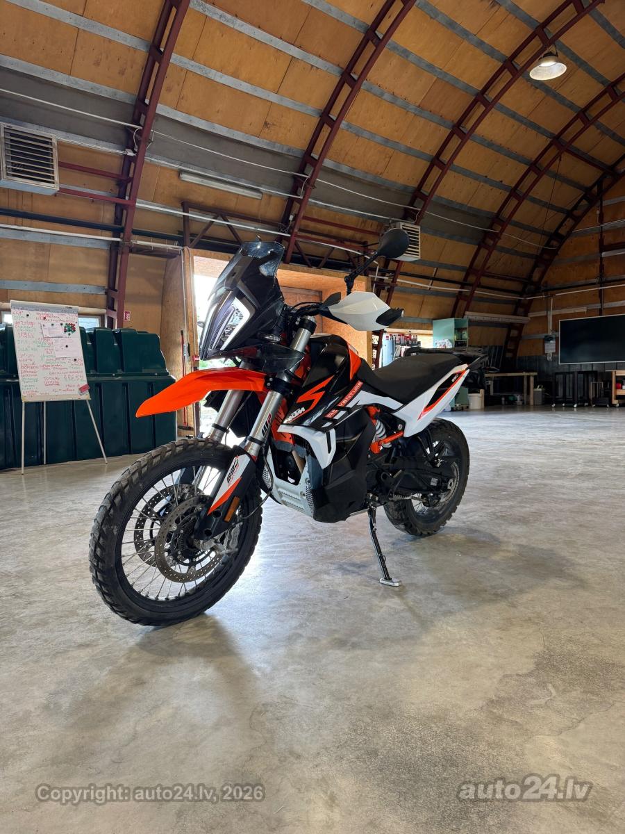 Оранжевый КТМ 890 Adventure R 2021 в Раквере, объемом двигателя 0.89 л и пробегом 5 тыс. км за 11490 €, фото 3 на AUTOMOTO.COM.LV