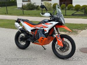 Oranžs KTM 890 Adventure R 2023 Tartu, ar dzinēja tilpumu 0.89 L un nobraukumu 18 tūkst. km par 11900 €, foto  vietnē AUTOMOTO.COM.LV