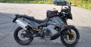 Black KTM 890 2021 in Tallinn, with an engine capacity of 0.89 L and mileage of 20 thousand km for 7590 €, photo 5 on AUTOMOTO.COM.LV