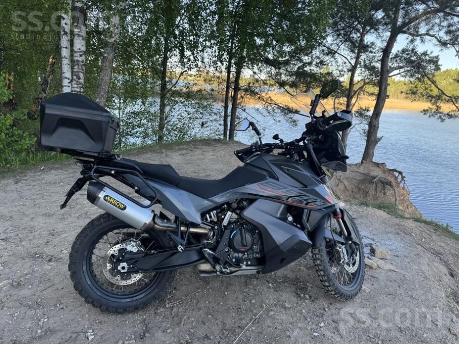 KTM 890 2021 in Riga, with an engine capacity of 0.90 L and mileage of 0 thousand km for 8000 €, photo 1 on AUTOMOTO.COM.LV