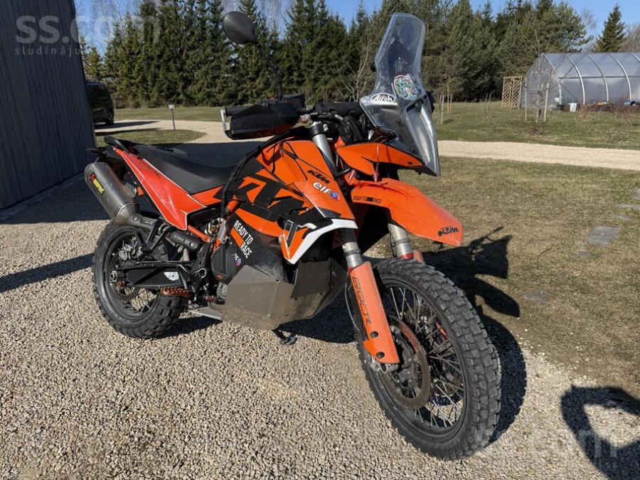 KTM 890 2021 Ogre, ar dzinēja tilpumu 0.89 L un nobraukumu 0 tūkst. km par 9500 €, foto 1 vietnē AUTOMOTO.COM.LV