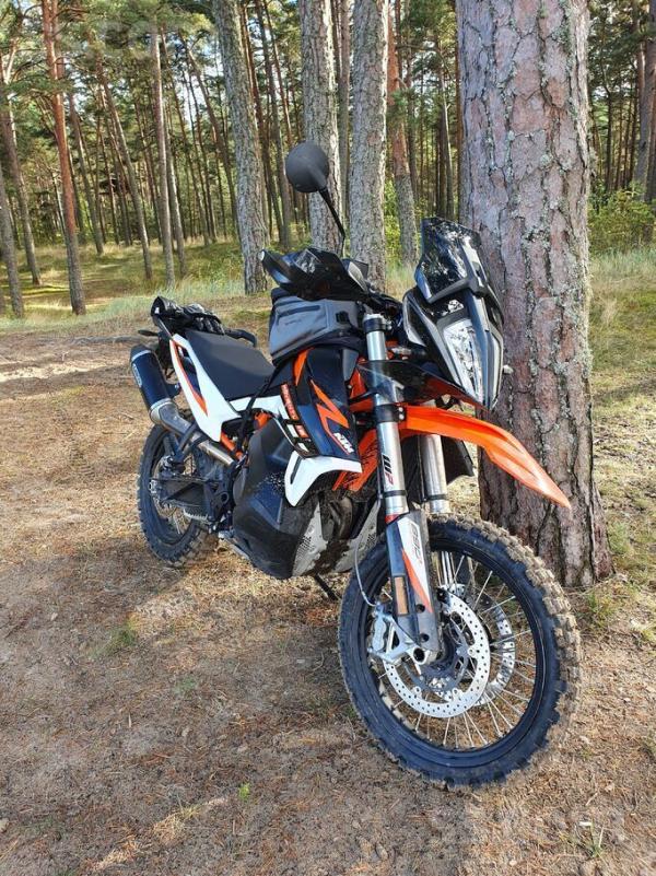 KTM 890 2022 Rīga, ar dzinēja tilpumu 0.89 L un nobraukumu 0 tūkst. km par 10500 €, foto 1 vietnē AUTOMOTO.COM.LV