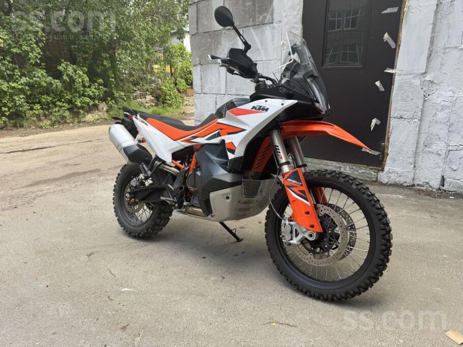КТМ 890 2023 в Рига, объемом двигателя 0.89 л и пробегом 0 тыс. км за 11000 €, фото 1 на AUTOMOTO.COM.LV