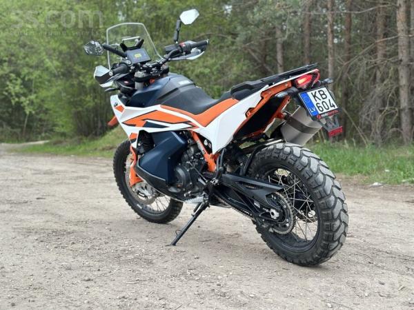 KTM 890 2024 Rīga, ar dzinēja tilpumu 0.89 L un nobraukumu 0 tūkst. km par 11800 €, foto 5 vietnē AUTOMOTO.COM.LV