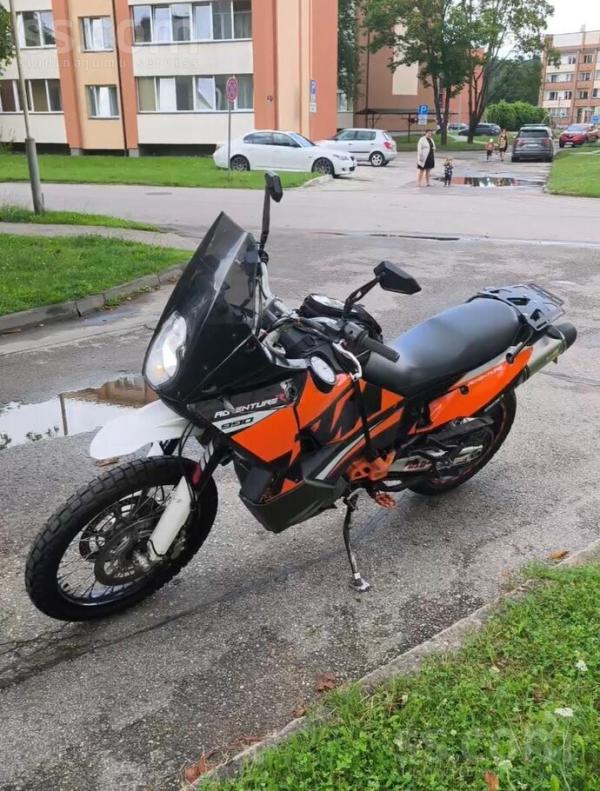 KTM 990 Adventure 2007 Jelgava, ar dzinēja tilpumu 1.00 L un nobraukumu 0 tūkst. km par 3950 €, foto 1 vietnē AUTOMOTO.COM.LV