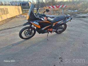 KTM 990 Adventure 2007 Rīga, ar dzinēja tilpumu 0.99 L un nobraukumu 0 tūkst. km par 5600 €, foto 1 vietnē AUTOMOTO.COM.LV