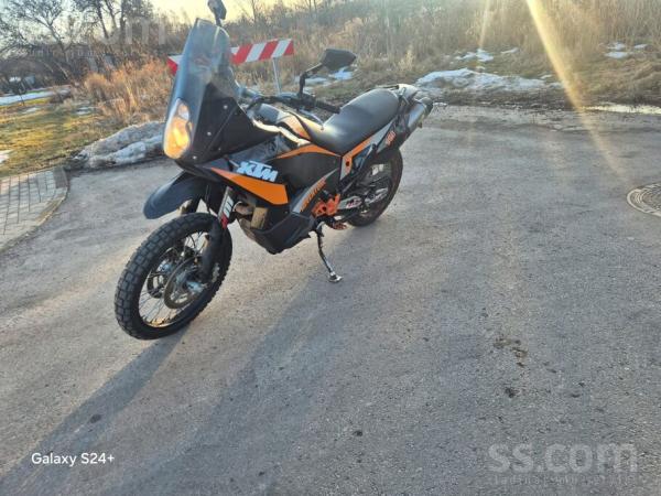 KTM 990 Adventure 2007 Rīga, ar dzinēja tilpumu 0.99 L un nobraukumu 0 tūkst. km par 5600 €, foto 2 vietnē AUTOMOTO.COM.LV