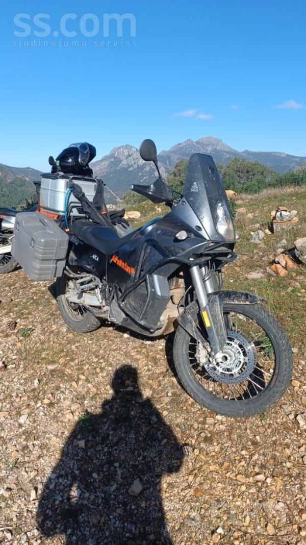 KTM 990 Adventure 2007 Rīga, ar dzinēja tilpumu 1.00 L un nobraukumu 0 tūkst. km par 5500 €, foto 6 vietnē AUTOMOTO.COM.LV