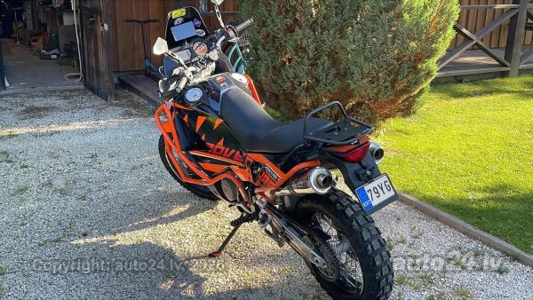 КТМ 990 Adventure 2008 в Таллин, объемом двигателя 0.99 л и пробегом 70 тыс. км за 5600 €, фото 1 на AUTOMOTO.COM.LV
