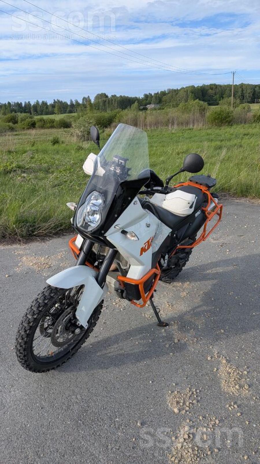 KTM 990 2010 in Riga, with an engine capacity of 0.99 L and mileage of 0 thousand km for 6100 €, photo 1 on AUTOMOTO.COM.LV