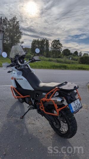 KTM 990 2010 in Riga, with an engine capacity of 0.99 L and mileage of 0 thousand km for 6100 €, photo 5 on AUTOMOTO.COM.LV