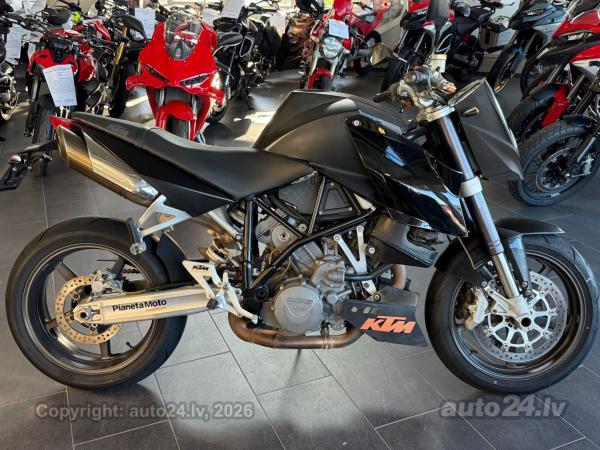 Melns KTM 990 Super Duke 2005 Tallina, ar dzinēja tilpumu 1.00 L un nobraukumu 38 tūkst. km par 3490 €, foto 3 vietnē AUTOMOTO.COM.LV