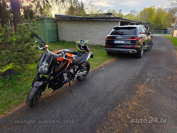 Черный КТМ 990 Super Duke 2006 в Таллин, объемом двигателя 1.00 л и пробегом 30 тыс. км за 2700 €, фото 1 на AUTOMOTO.COM.LV