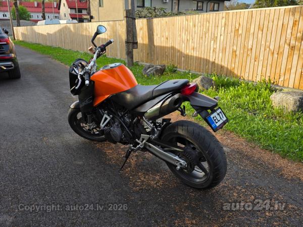 Черный КТМ 990 Super Duke 2006 в Таллин, объемом двигателя 1.00 л и пробегом 30 тыс. км за 2700 €, фото 5 на AUTOMOTO.COM.LV