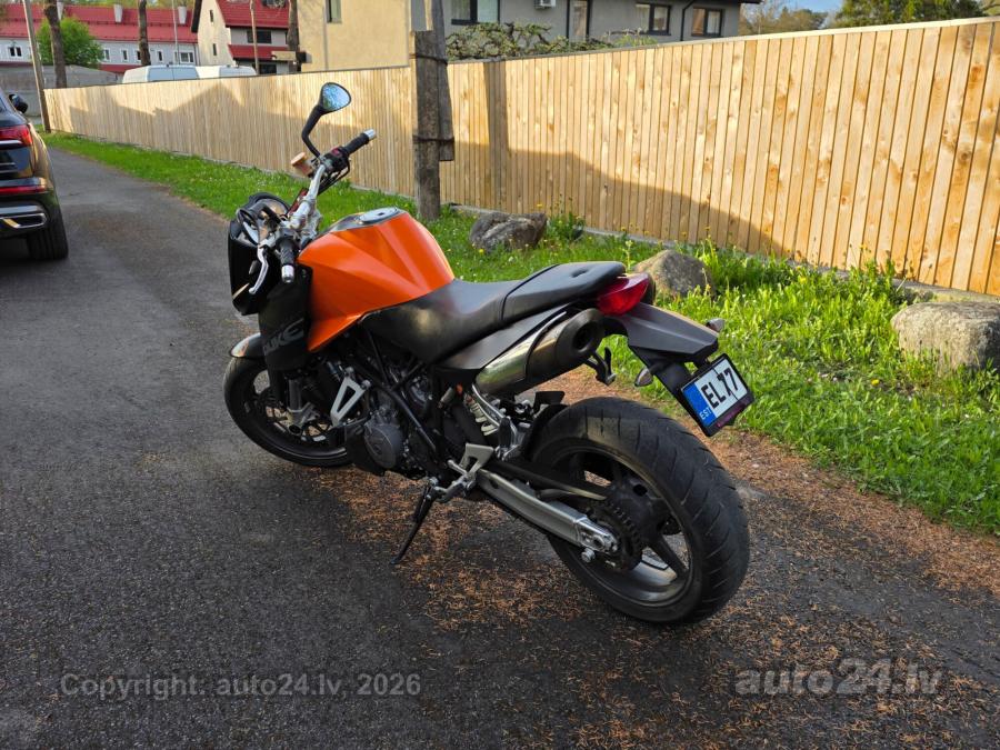 Черный КТМ 990 Super Duke 2006 в Таллин, объемом двигателя 1.00 л и пробегом 30 тыс. км за 2700 €, фото 6 на AUTOMOTO.COM.LV
