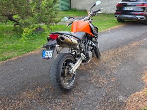 Черный КТМ 990 Super Duke 2006 в Таллин, объемом двигателя 1.00 л и пробегом 30 тыс. км за 2700 €, фото 7 на AUTOMOTO.COM.LV