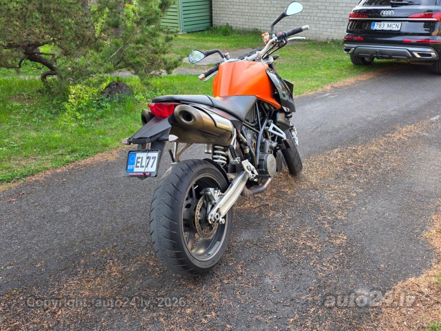 Черный КТМ 990 Super Duke 2006 в Таллин, объемом двигателя 1.00 л и пробегом 30 тыс. км за 2700 €, фото 7 на AUTOMOTO.COM.LV
