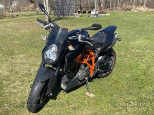 Черный КТМ 990 Super Duke 2007 в Пярну, объемом двигателя 1.00 л и пробегом 39 тыс. км за 5400 €, фото 4 на AUTOMOTO.COM.LV