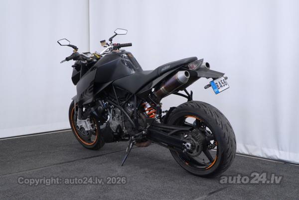 Черный КТМ 990 Super Duke 2010 в Таллин, объемом двигателя 1.00 л и пробегом 41 тыс. км за 4199 €, фото 3 на AUTOMOTO.COM.LV