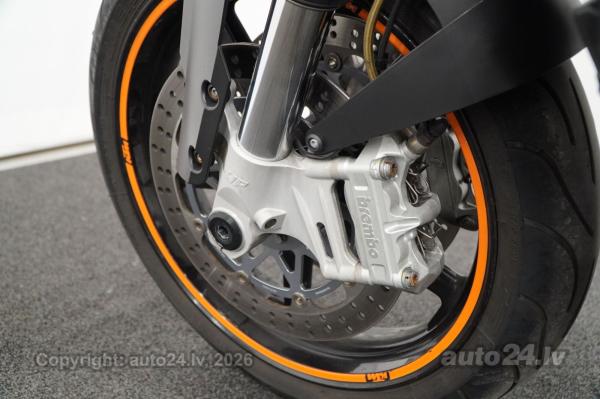 Черный КТМ 990 Super Duke 2010 в Таллин, объемом двигателя 1.00 л и пробегом 41 тыс. км за 4199 €, фото 5 на AUTOMOTO.COM.LV