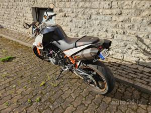 Черный КТМ 990 Super Duke 2010 в Таллин, объемом двигателя 1.00 л и пробегом 34 тыс. км за 4200 €, фото 3 на AUTOMOTO.COM.LV