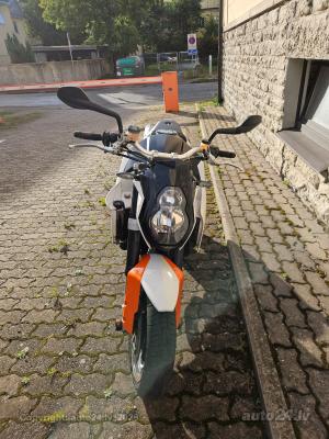 Черный КТМ 990 Super Duke 2010 в Таллин, объемом двигателя 1.00 л и пробегом 34 тыс. км за 4200 €, фото 7 на AUTOMOTO.COM.LV