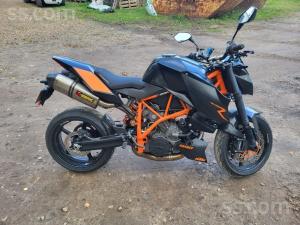 KTM 990 Super Duke 2008 Ogre, ar dzinēja tilpumu 1.00 L un nobraukumu 0 tūkst. km par 3600 €, foto 1 vietnē AUTOMOTO.COM.LV