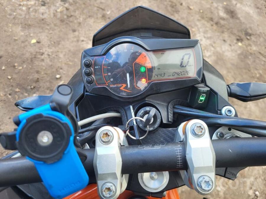 KTM 990 Super Duke 2008 Ogre, ar dzinēja tilpumu 1.00 L un nobraukumu 0 tūkst. km par 3600 €, foto 7 vietnē AUTOMOTO.COM.LV