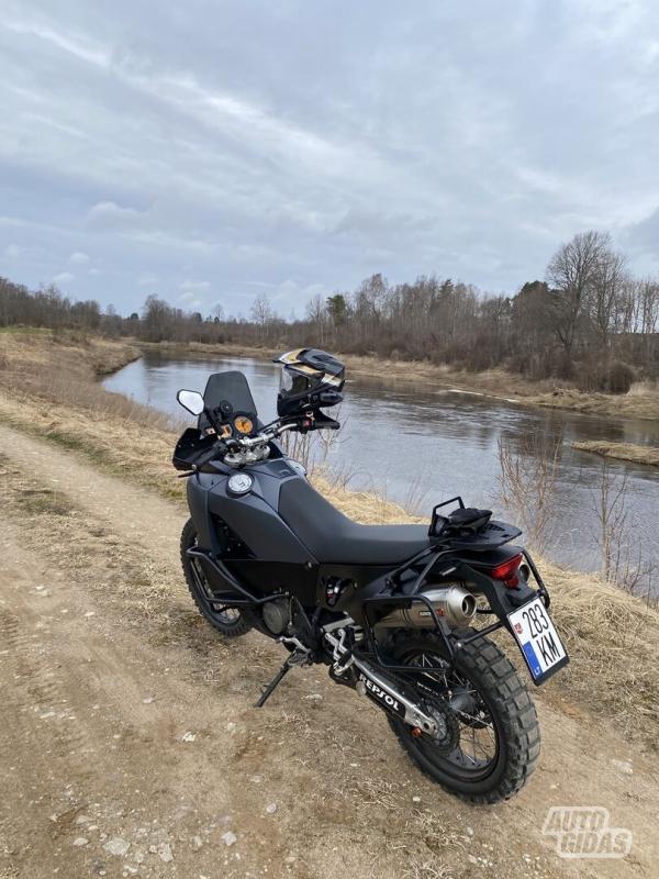 Melns KTM Adventure 2007 Klaipėda, ar dzinēja tilpumu 1.00 L un nobraukumu 33 tūkst. km par 5500 €, foto 2 vietnē AUTOMOTO.COM.LV