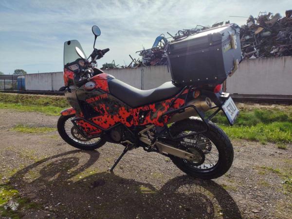 Black KTM Adventure 2007 in Marijampole, with an engine capacity of 0.99 L and mileage of 79 thousand km for 6000 €, photo 7 on AUTOMOTO.COM.LV