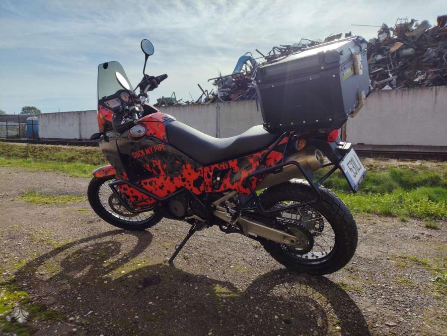 Black KTM Adventure 2007 in Marijampole, with an engine capacity of 0.99 L and mileage of 79 thousand km for 6000 €, photo 7 on AUTOMOTO.COM.LV