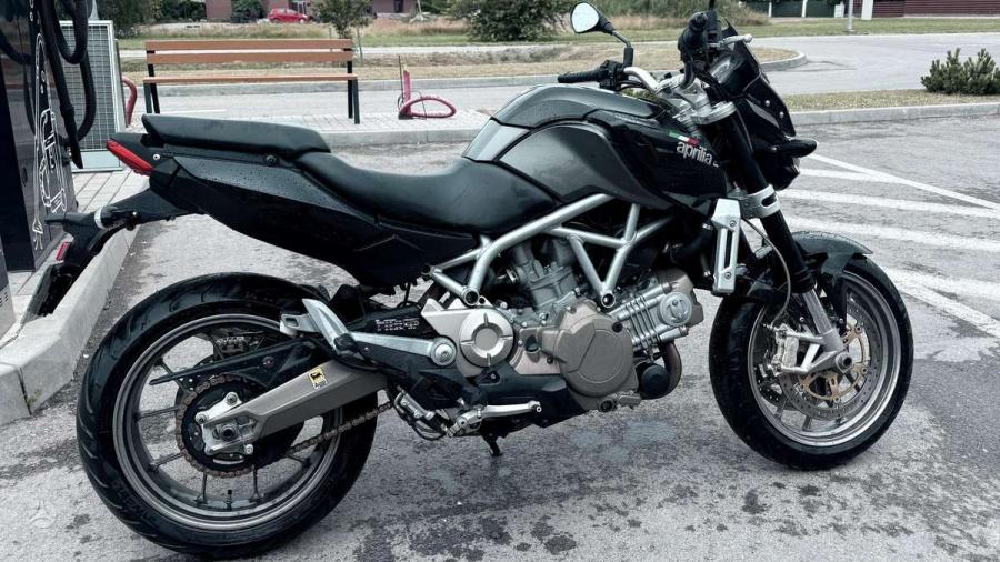 Black KTM Adventure 2008 in Kretinga, with an engine capacity of 0.85 L and mileage of 29 thousand km for 3600 €, photo 1 on AUTOMOTO.COM.LV