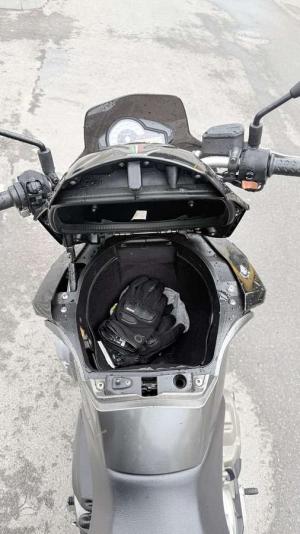 Black KTM Adventure 2008 in Kretinga, with an engine capacity of 0.85 L and mileage of 29 thousand km for 3600 €, photo 13 on AUTOMOTO.COM.LV