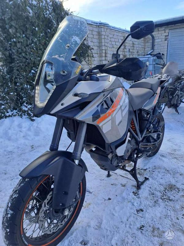 Black KTM Adventure 2014 in Panevezys, with an engine capacity of 1.19 L and mileage of 99 thousand km for 4400 €, photo 8 on AUTOMOTO.COM.LV