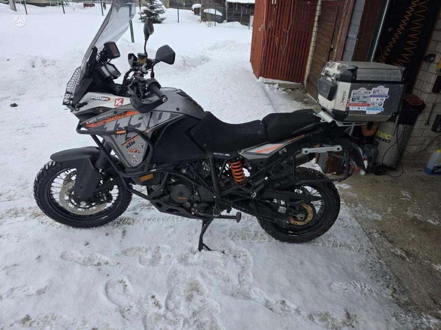 Melns KTM Adventure 2014 Kauņa, ar dzinēja tilpumu 1.19 L un nobraukumu 46 tūkst. km par 7400 €, foto 8 vietnē AUTOMOTO.COM.LV