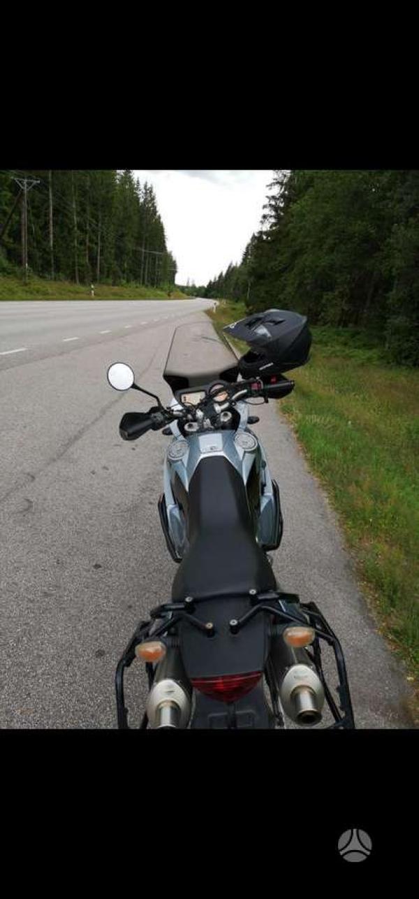 KTM Adventure 2005 in Siauliai on AUTOMOTO.COM.LV Grey KTM Adventure 2005 in Siauliai, with an engine capacity of 0.95 L and mileage of 115 thousand km for 3500 β¬, photo 7 on AUTOMOTO.COM.LV
