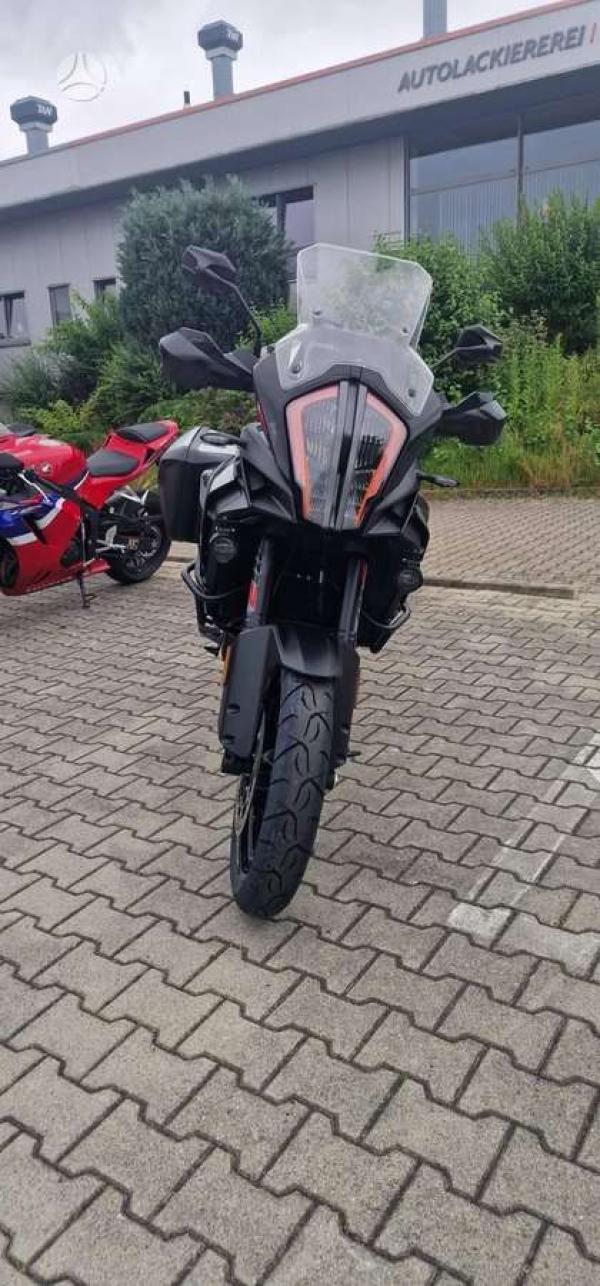 Grey KTM Adventure 2019 in Klaipeda, with an engine capacity of 1.29 L and mileage of 24 thousand km for 10600 €, photo 3 on AUTOMOTO.COM.LV