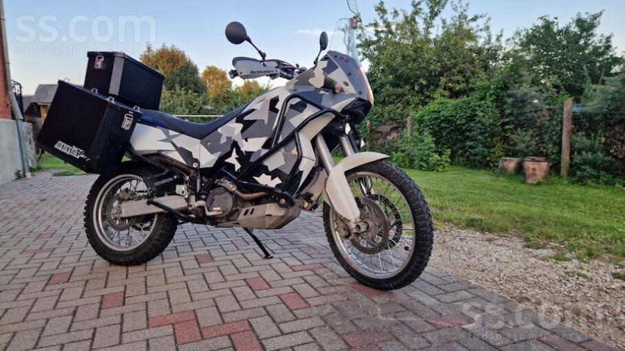KTM Adventure 2003 in Aizkraukle, with an engine capacity of 0.95 L and mileage of 0 thousand km for 4500 €, photo 6 on AUTOMOTO.COM.LV