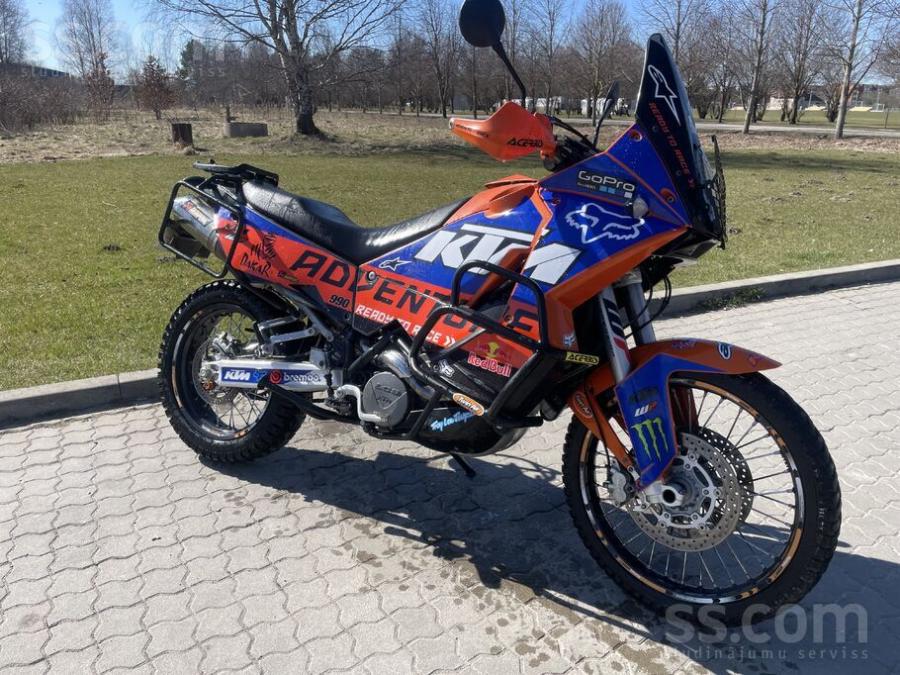 KTM Adventure 2006 Liepāja, ar dzinēja tilpumu 0.99 L un nobraukumu 0 tūkst. km par 4950 €, foto 1 vietnē AUTOMOTO.COM.LV