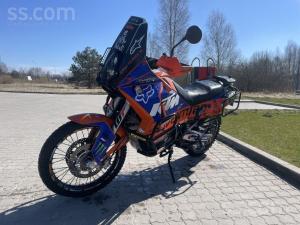 KTM Adventure 2006 Liepāja, ar dzinēja tilpumu 0.99 L un nobraukumu 0 tūkst. km par 4950 €, foto 4 vietnē AUTOMOTO.COM.LV