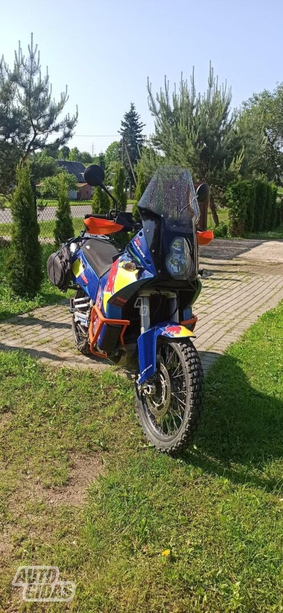 KTM Adventure 2008 Viļņa, ar dzinēja tilpumu 0.99 L un nobraukumu 65 tūkst. km par 5200 €, foto 4 vietnē AUTOMOTO.COM.LV