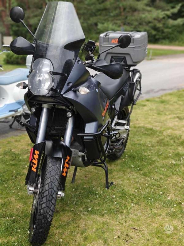 KTM Adventure 2008 in Palanga, with an engine capacity of 0.99 L and mileage of 75 thousand km for 5000 €, photo 6 on AUTOMOTO.COM.LV