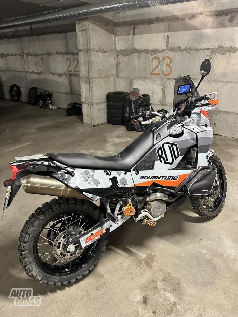 KTM Adventure 2011 Viļņa, ar dzinēja tilpumu 1.00 L un nobraukumu 57 tūkst. km par 4950 €, foto 6 vietnē AUTOMOTO.COM.LV