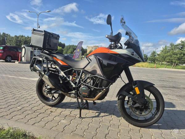 KTM Adventure 2016 in Palanga, with an engine capacity of 1.05 L and mileage of 32 thousand km for 6650 €, photo 1 on AUTOMOTO.COM.LV